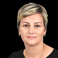 Realitný maklér Prievidza | Alexandra Bernátová